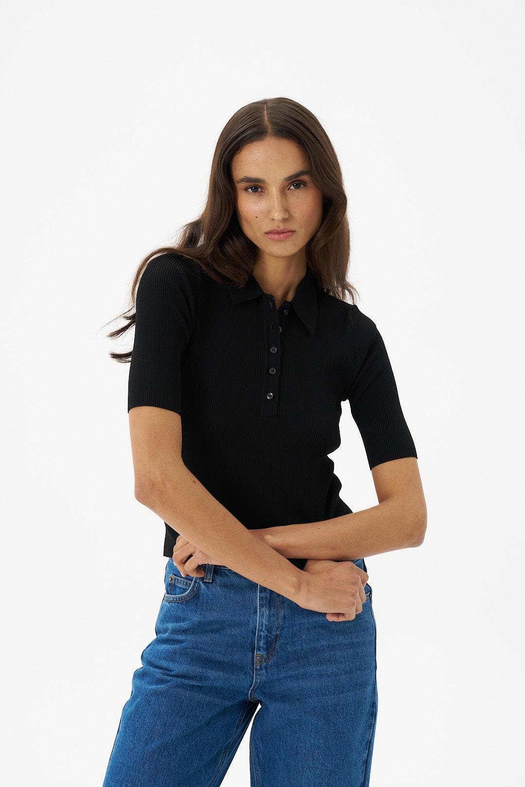 Siyah Polo Yaka Kısa Kol Ribli Kazak