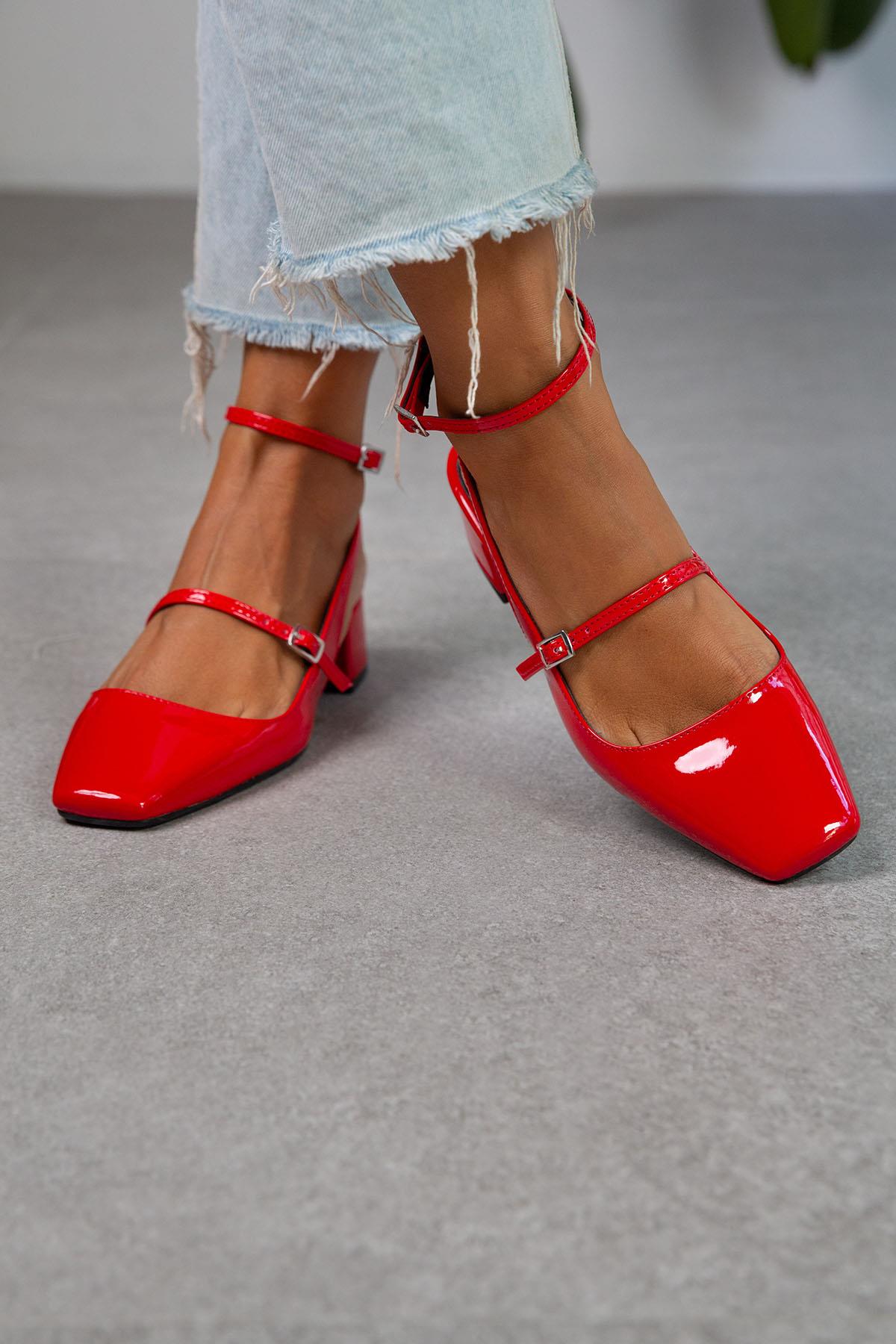 NAOMİ KIRMIZI RUGAN AYAKKABI KIRMIZI