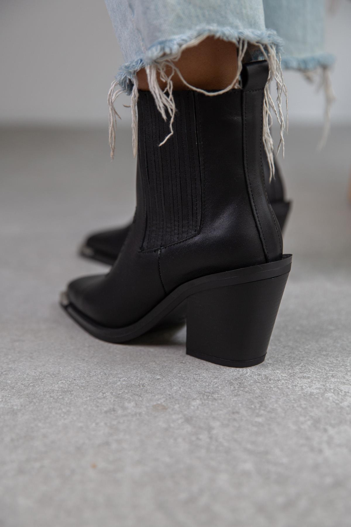 Kadın Kovboy Bot ve Çizme Modelleri