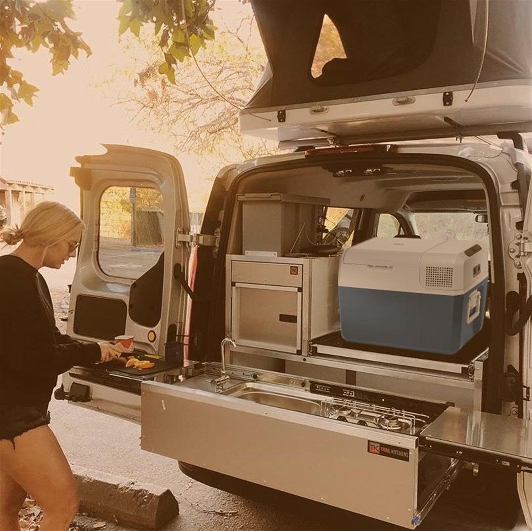 Mobicool MCF32 12/24/220Volt AC/DC 31 Litre Kompresörlü Oto Buzdolabı | LastikTR.com