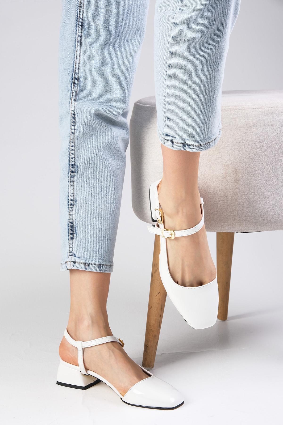 Mio Gusto Beyaz Renk Küt Burunlu Kısa Topuklu Kadın Ayakkabı Modelleri