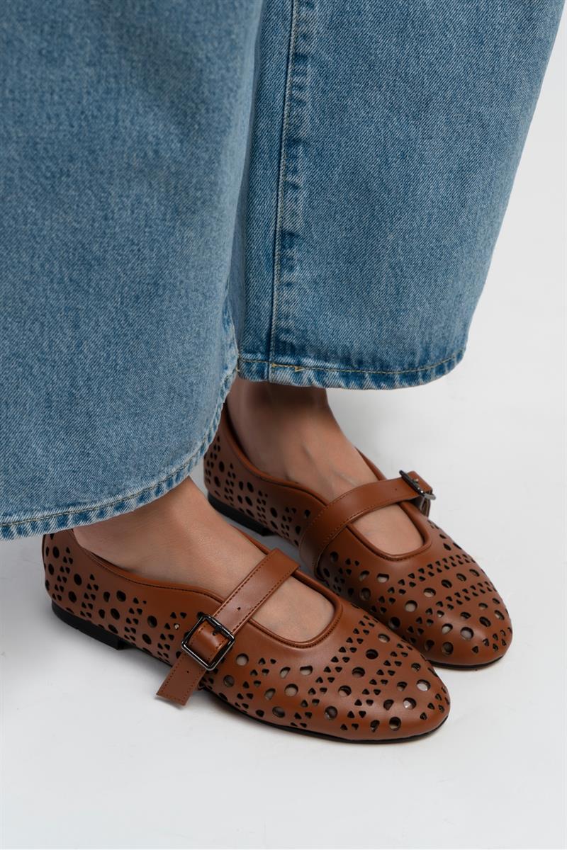 Alfred Taba Mat Kemer Detay Düz Taban Kadın Babet