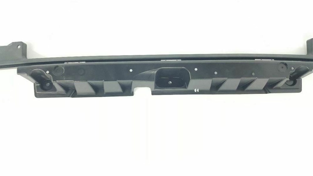 LAND ROVER ORİJİNAL TAMPON BRAKETİ LR037923