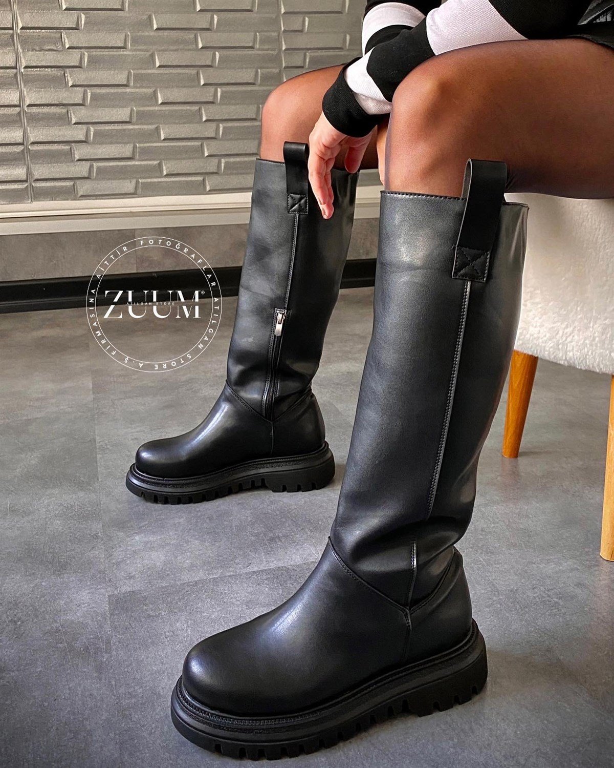 Borli Diz Altı Kadın Çizme - Siyah Deri