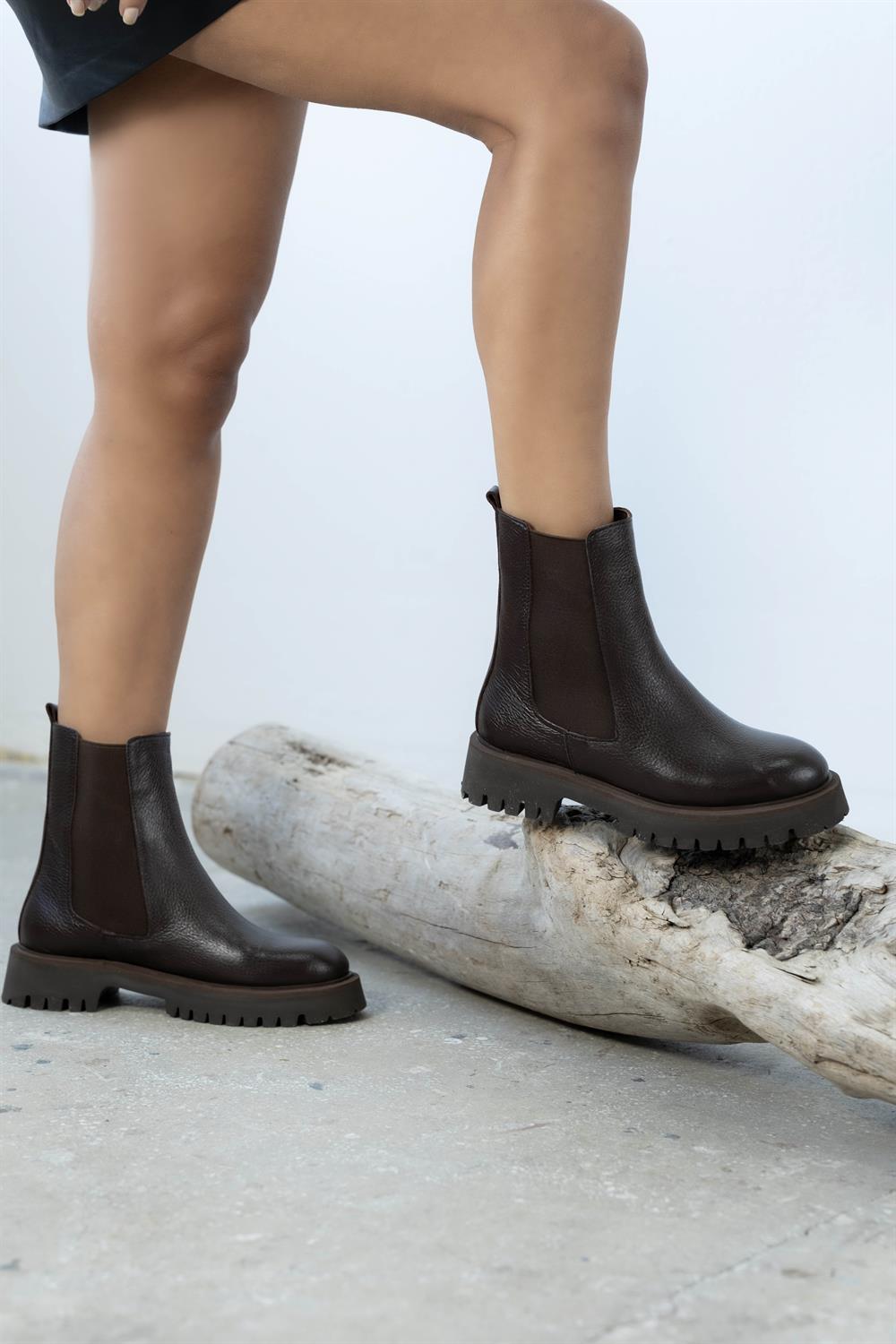 Lastik Detaylı Gerçek Deri Bot Hillda Model | SOVRANA