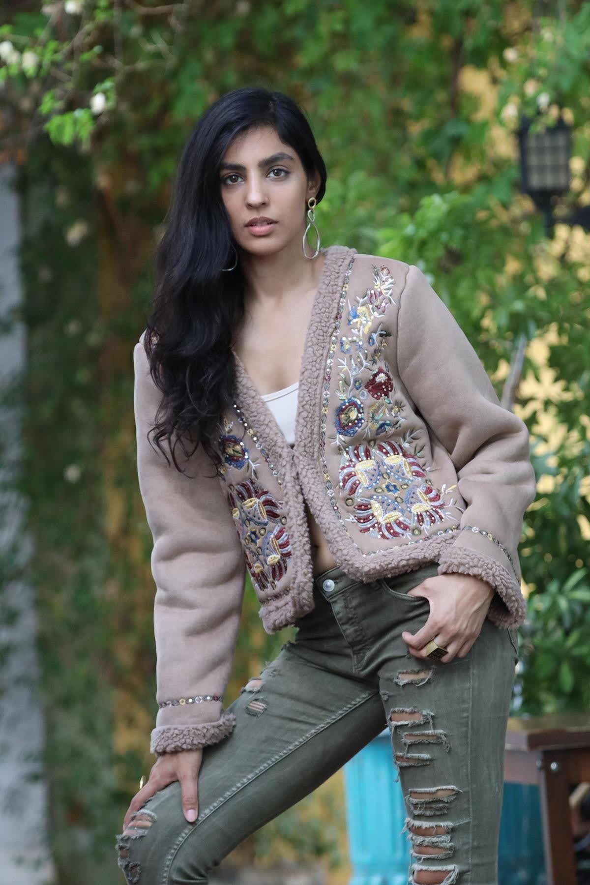 Vizon Rengi Payet Detay İşlemeli İçi Kürklü Mont - Şaman Butik - Bohem ...