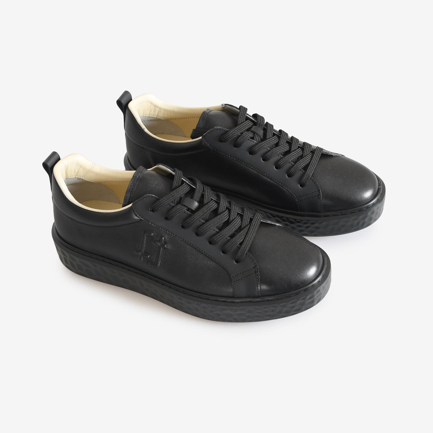 Siyah Deri Logo Detaylı Erkek Sneaker | Flower Ayakkabı