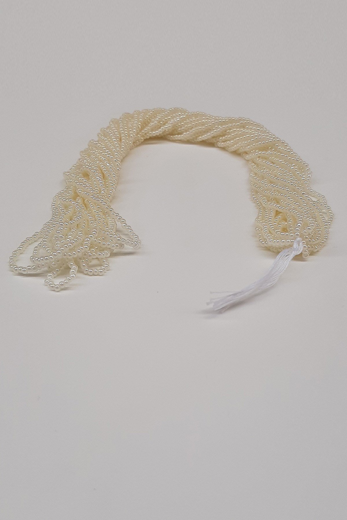 Parlak Açık Krem Dizi Kum Boncuk | Hayalperest