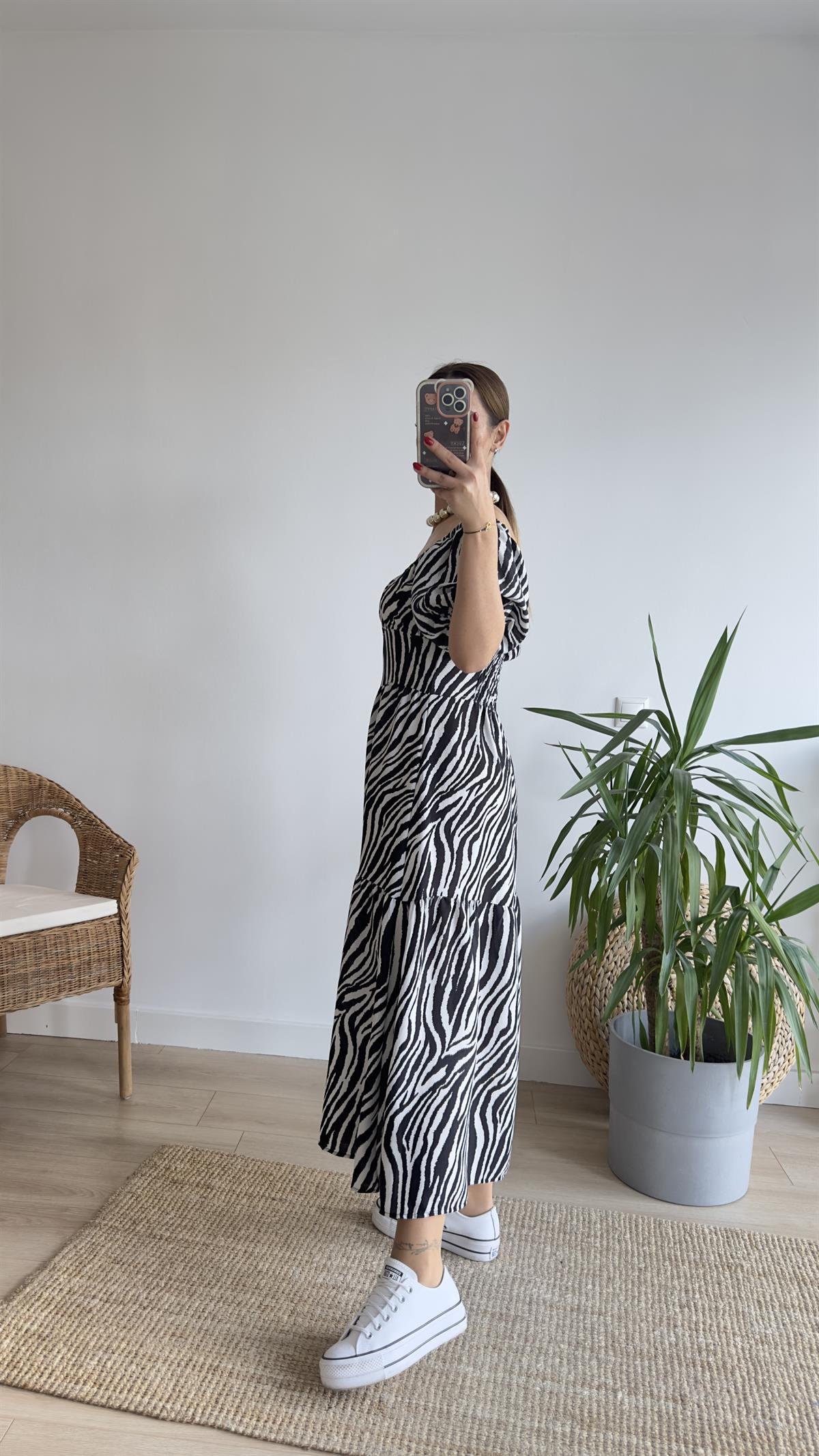 Peste Orj Marka Gipeli Zebra Elbise