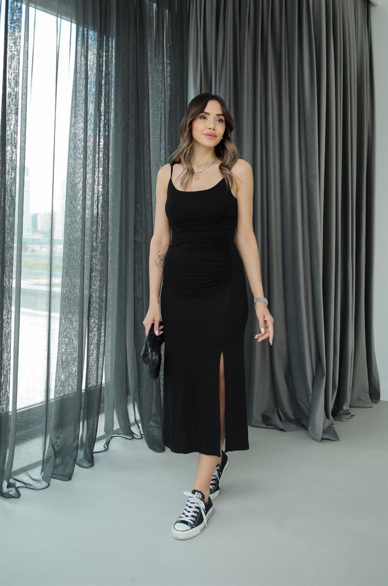 Siyah Askılı Yırtmaçlı Elbise 499,00 TL