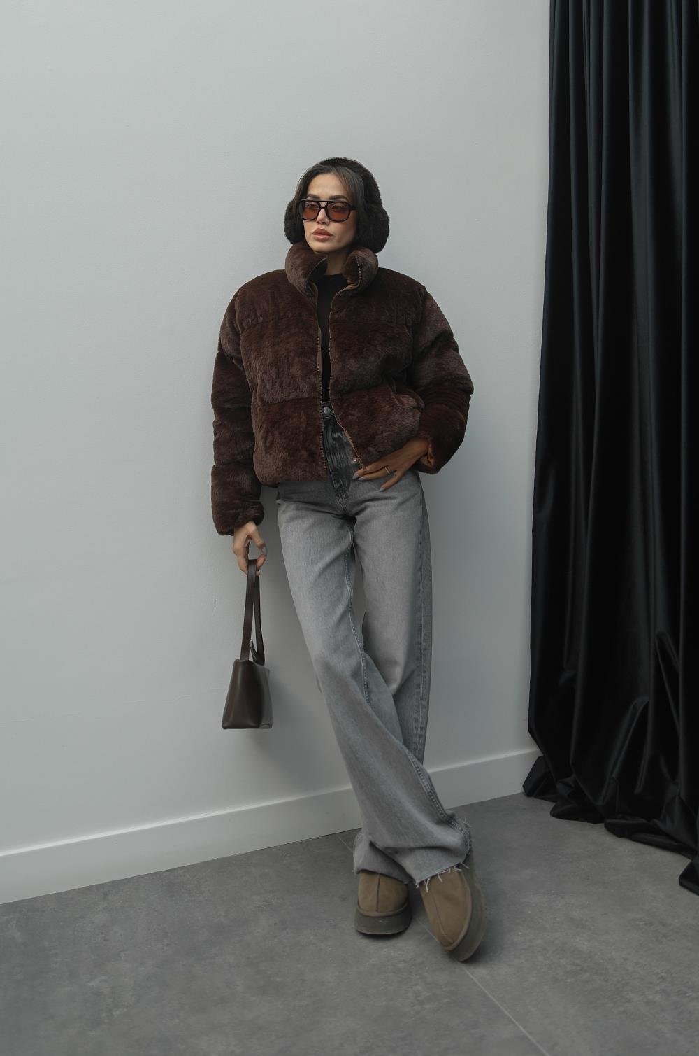 Kahverengi Dik Yaka Kürklü Mont 999,00 TL