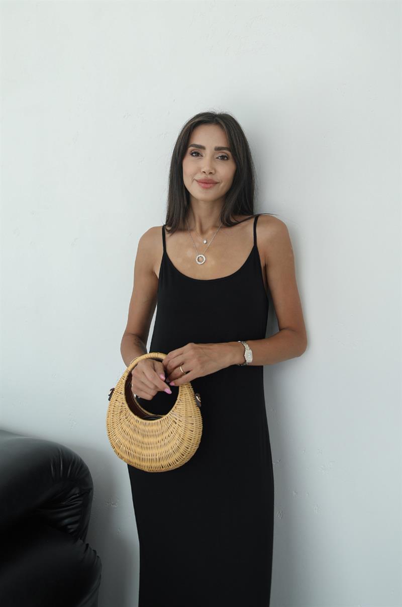 Siyah İnce Askılı Viskon Elbise 349,00 TL