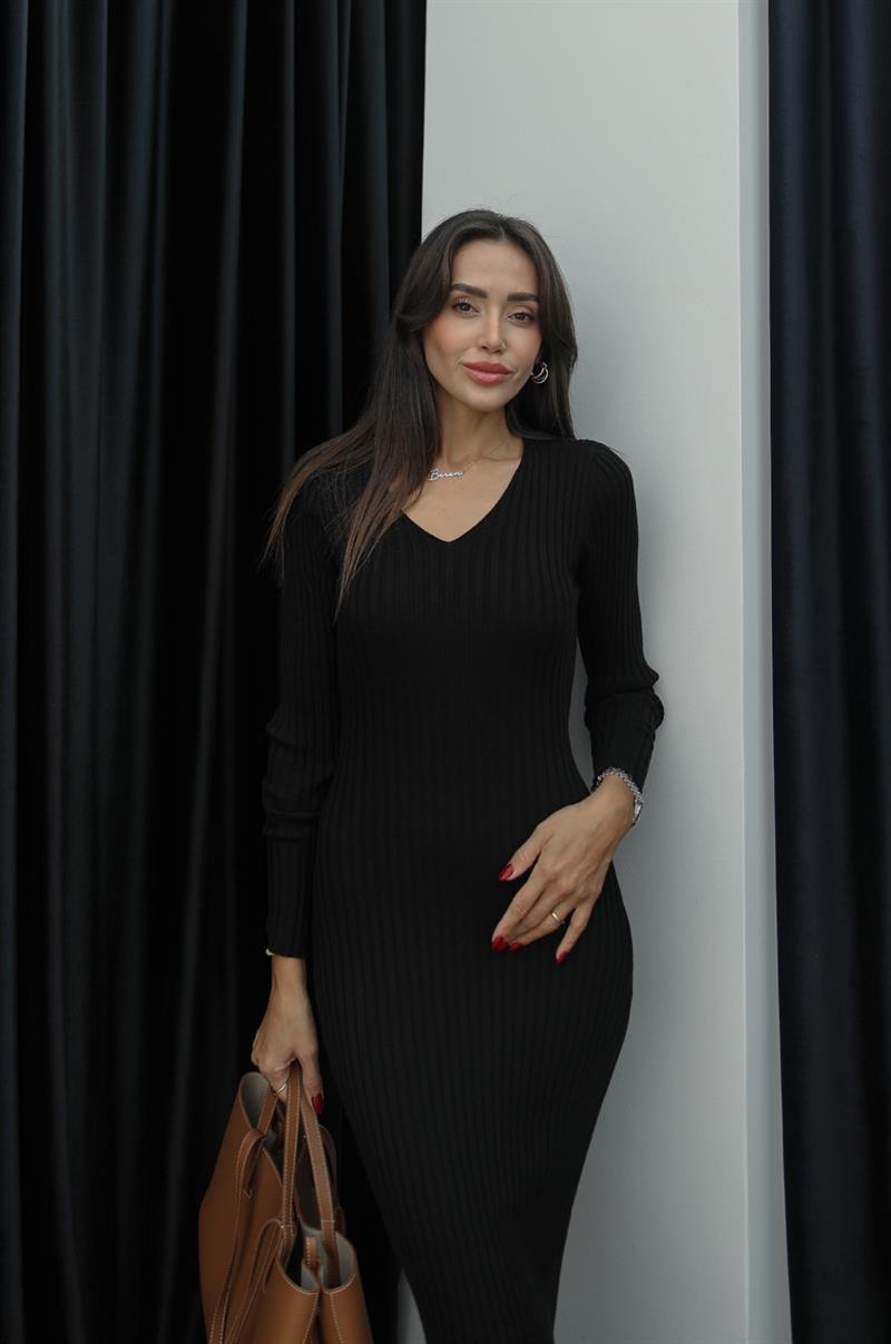 Siyah İp Bağlamalı Triko Elbise 899,00 TL