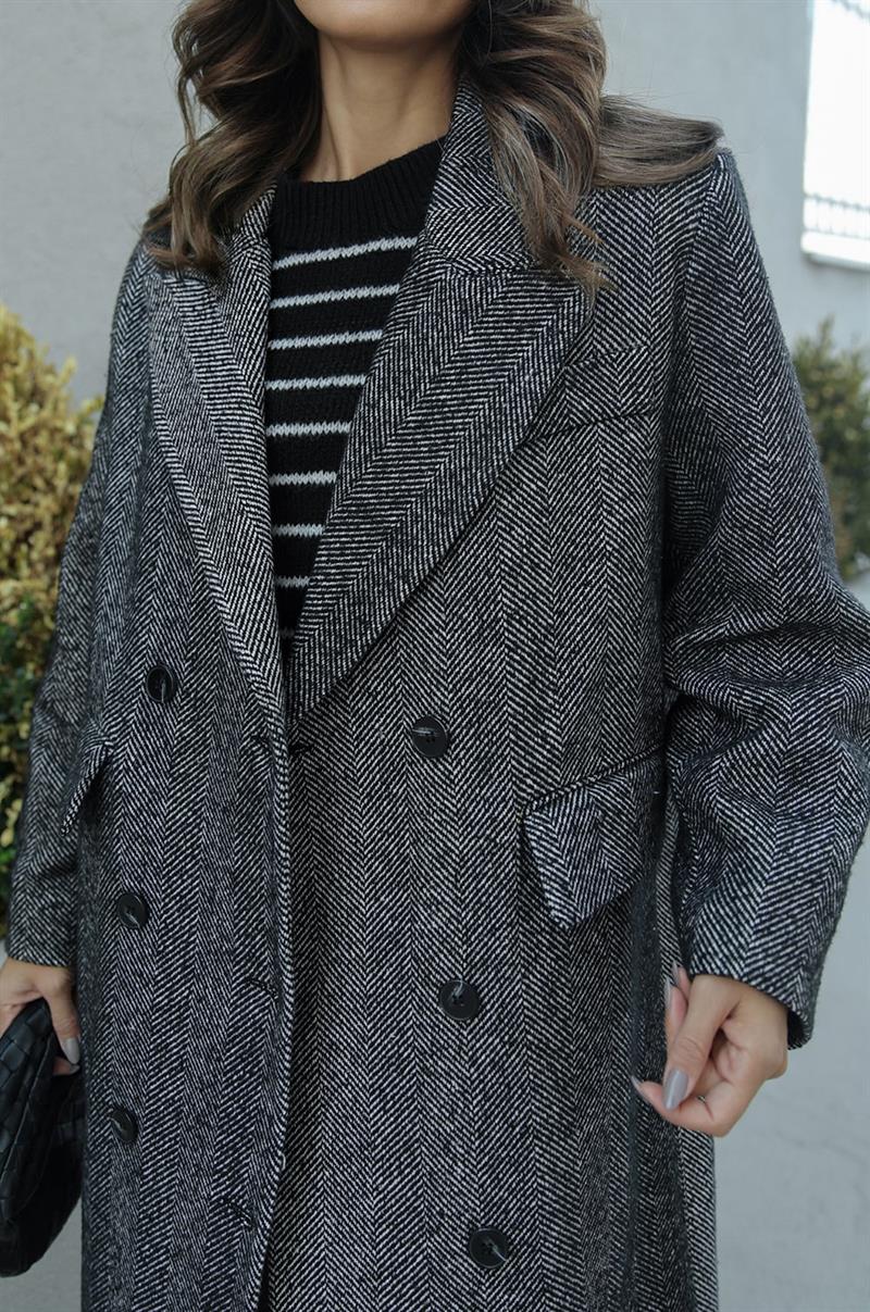 Siyah Buttons Balıksırtı Kaban 599,00 TL