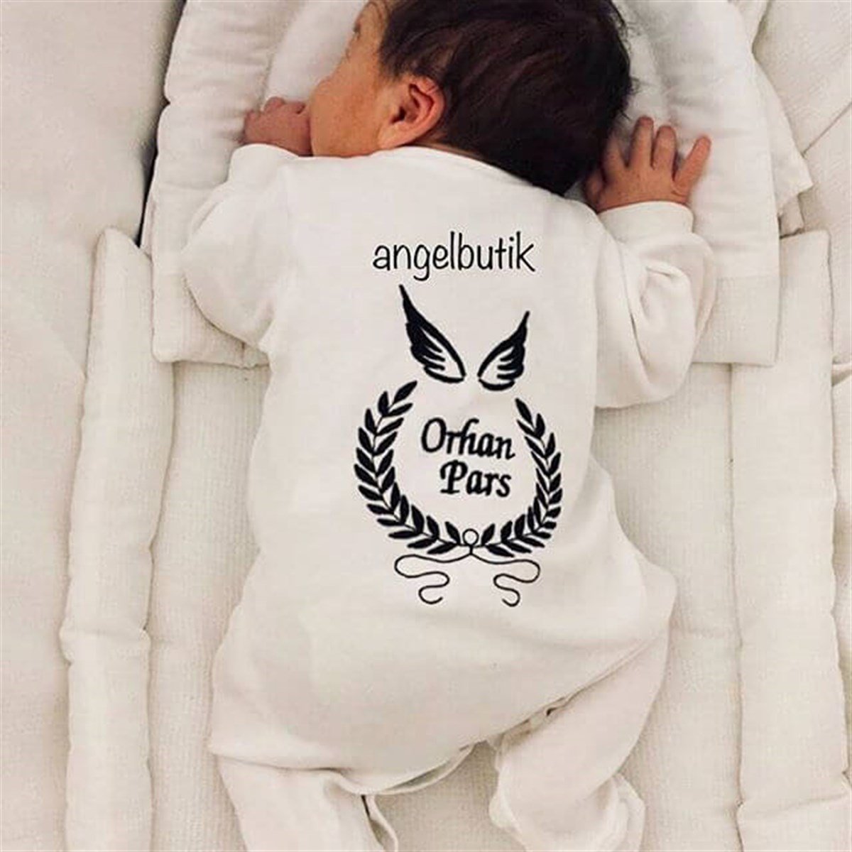 Royal Kanatlı Bebek Tulum