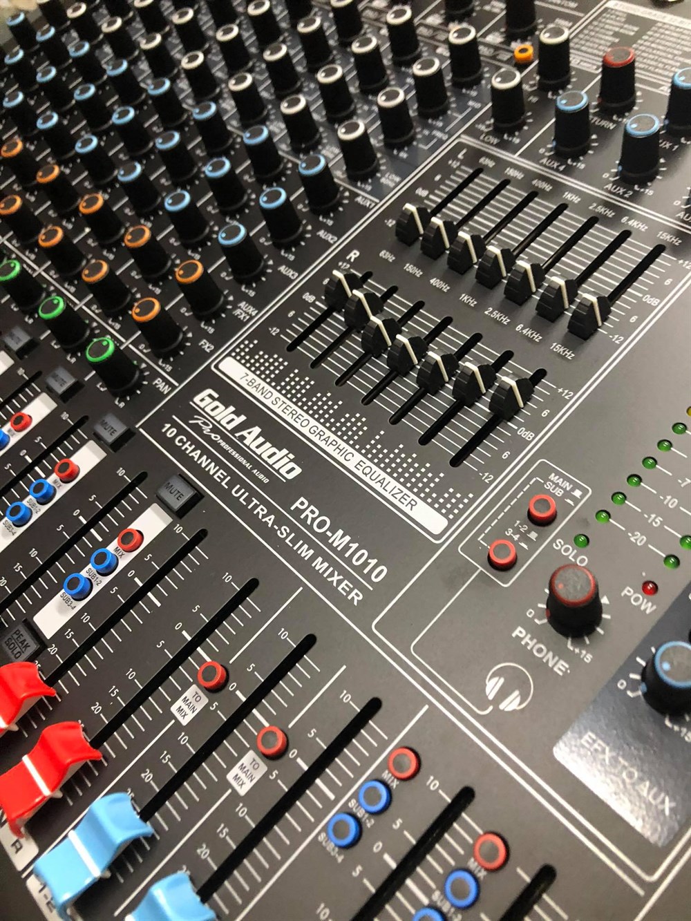 GOLD AUDIO PRO-M1010 10 KANALLI ÇİFT EFEKTLİ 4 AUX DECK MİKSER