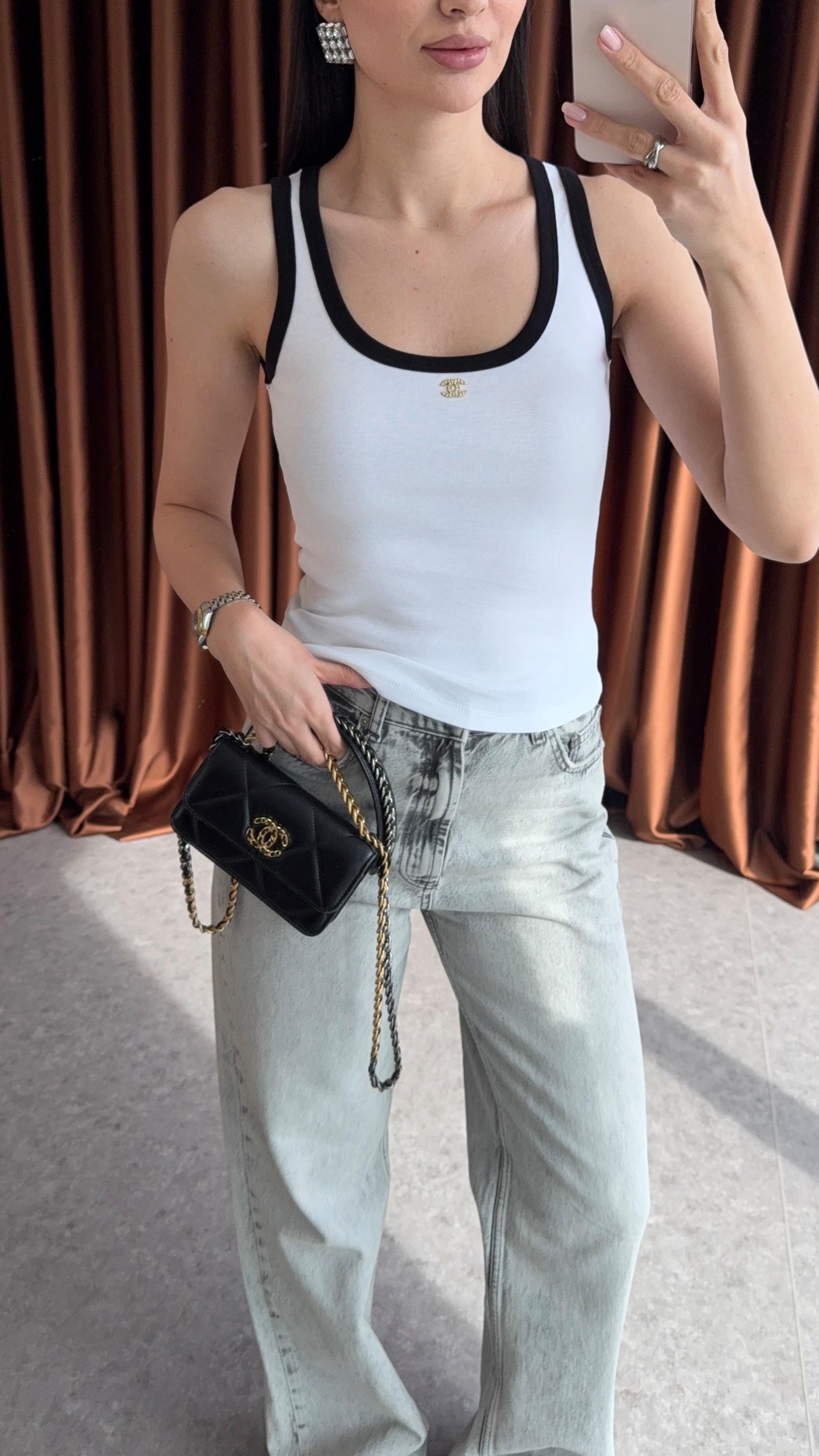 Kontrast Beyaz Atlet