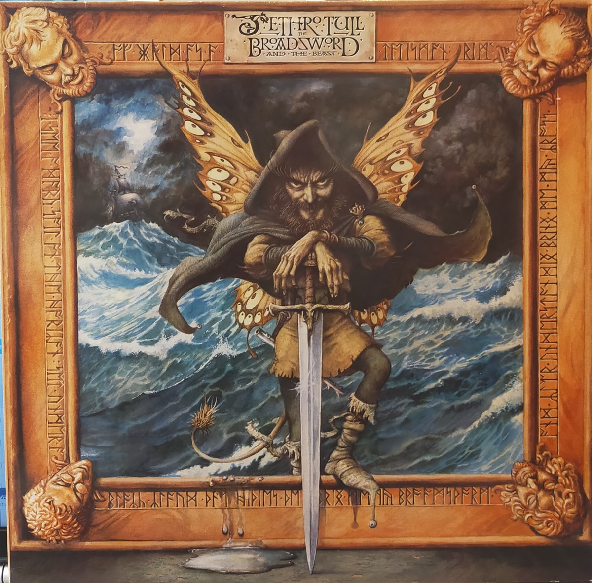 JETHRO TULL - THE BROADSWORD AND THE BEAST
