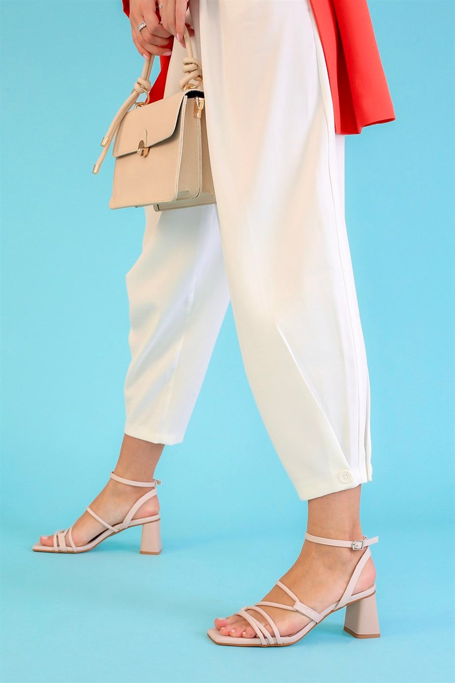 LOTA MODEL 5 CM BAĞLAMA DETAYLI YENİ SEZON TOPUKLU SANDALET TEN.ZARA ...