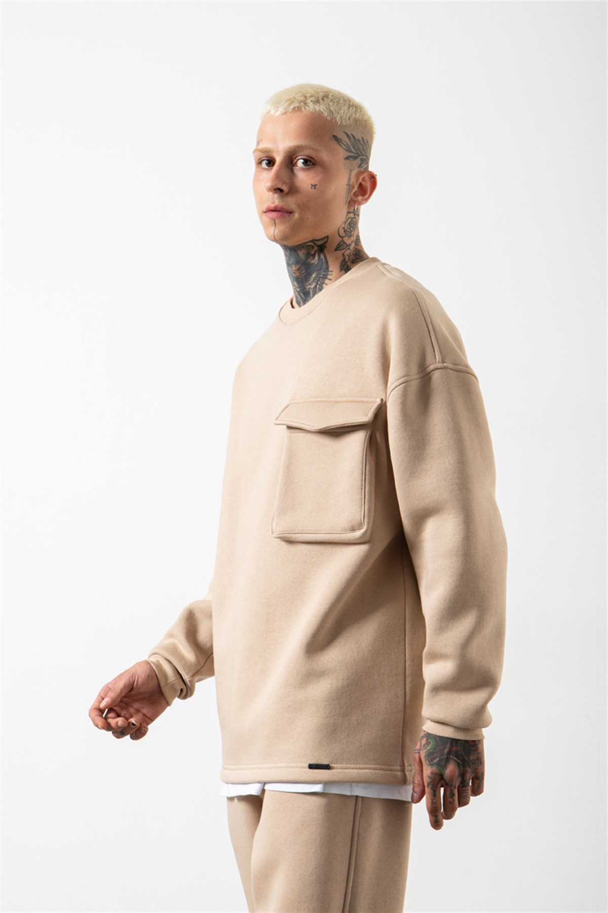 Erkek Cepli Bisiklet Yaka Basic Super Oversize Bej Sweatshirt | Machinist