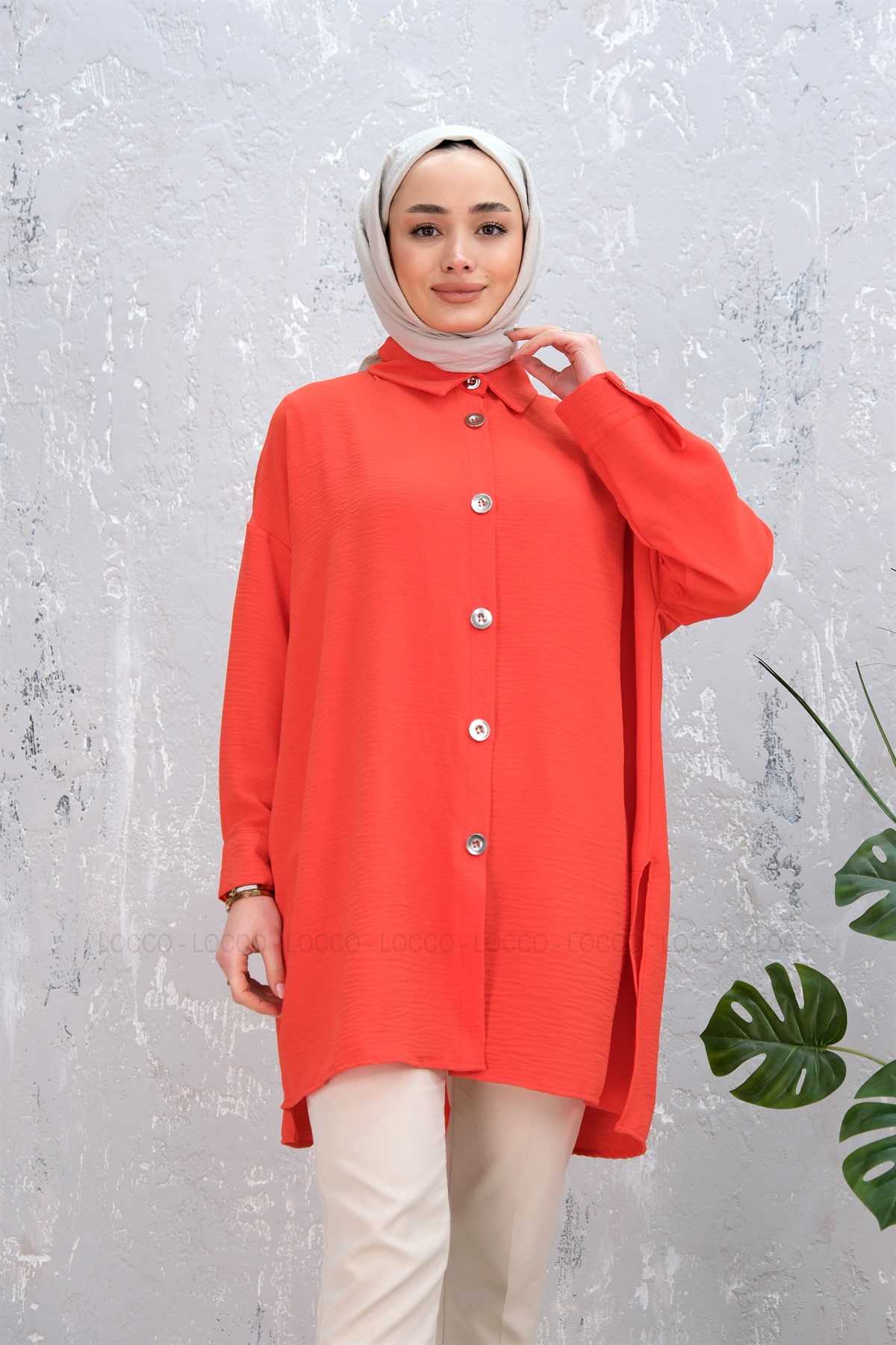 AYROBIN GOMLEK NAR CICEGI