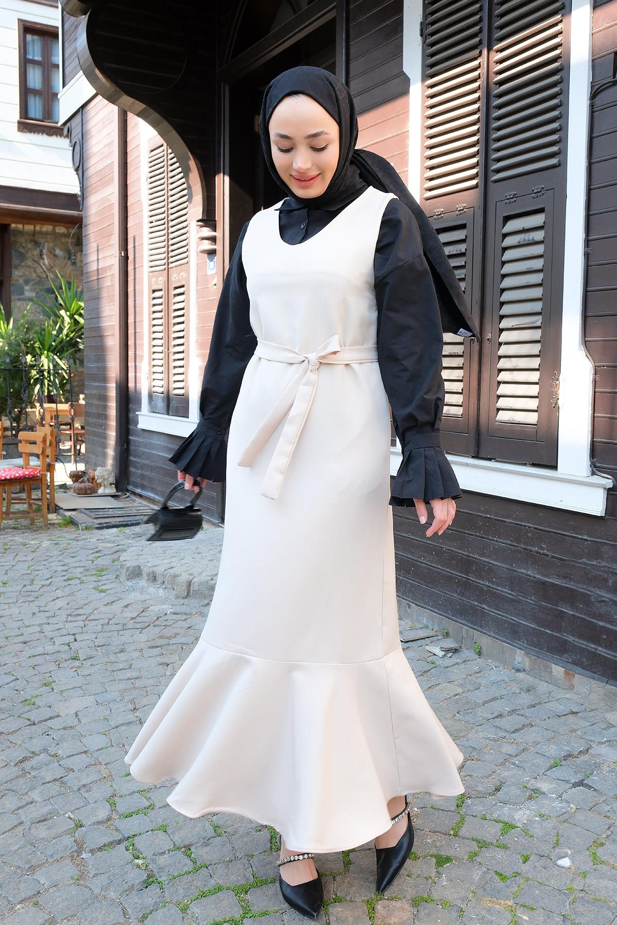 ETEGI VOLANLI JILE Krem