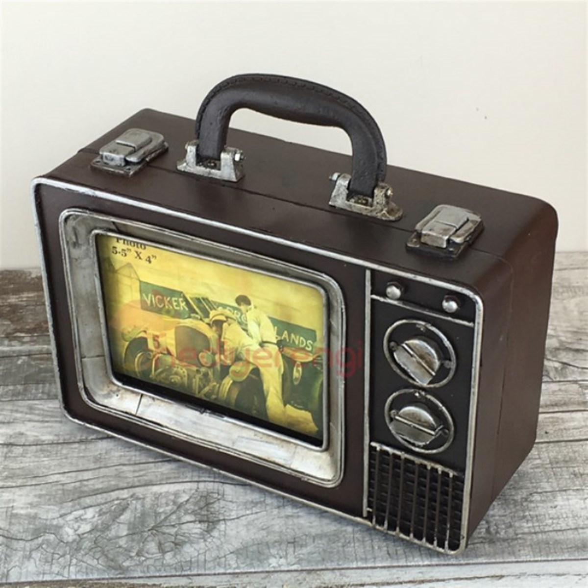 Nostaljik Metal Tv Tasarımlı Bavul Resim Çerçevesi ve Saklama Kutusu