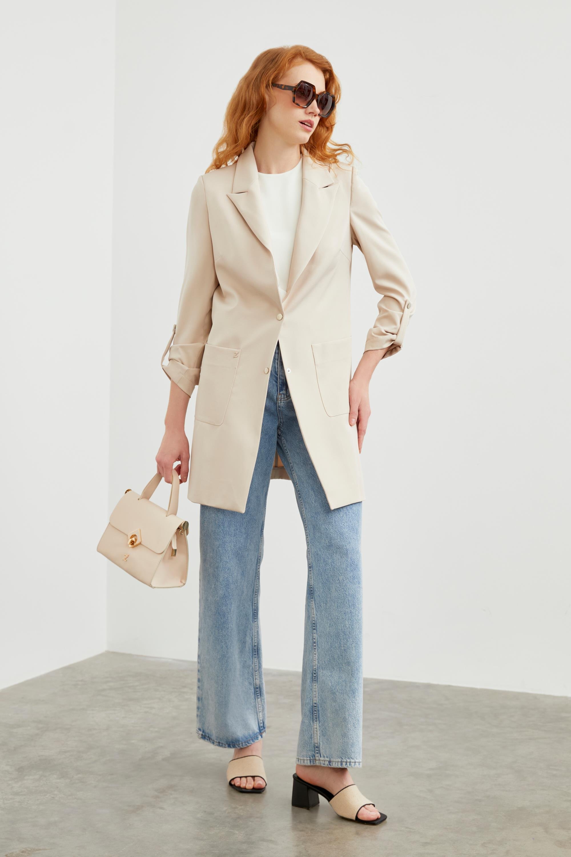 Kruvaze Yaka Cep Detaylı Bej Ceket C-0071 - Zühre