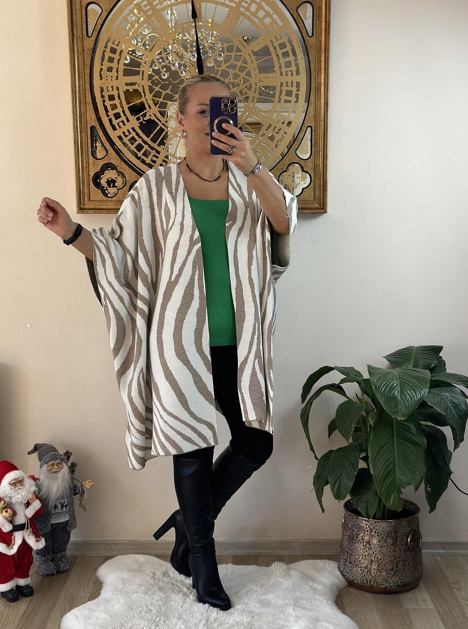 207 Salaş Model Yıldız Detaylı Hırka