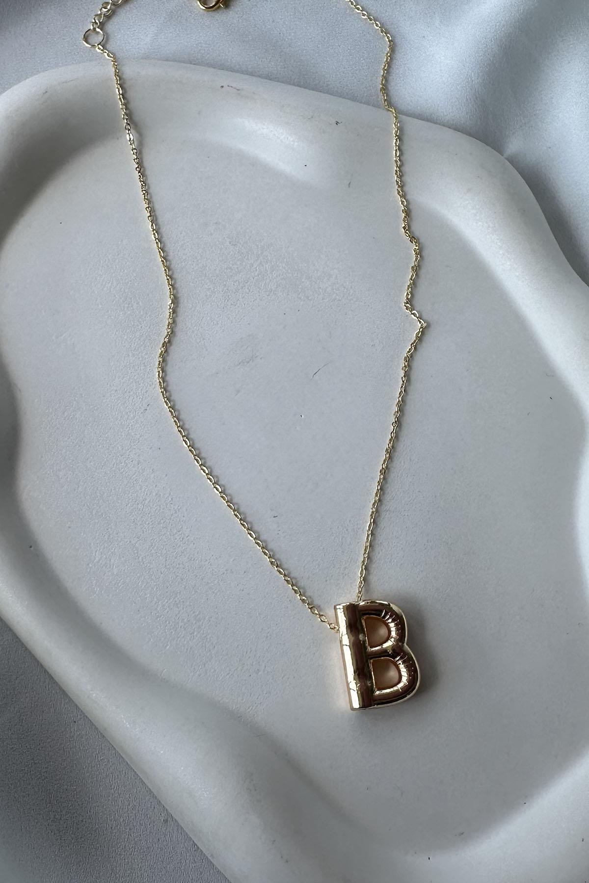 Takıştır Bijuteri Online | Altın Renk B Harf Balon Kolye