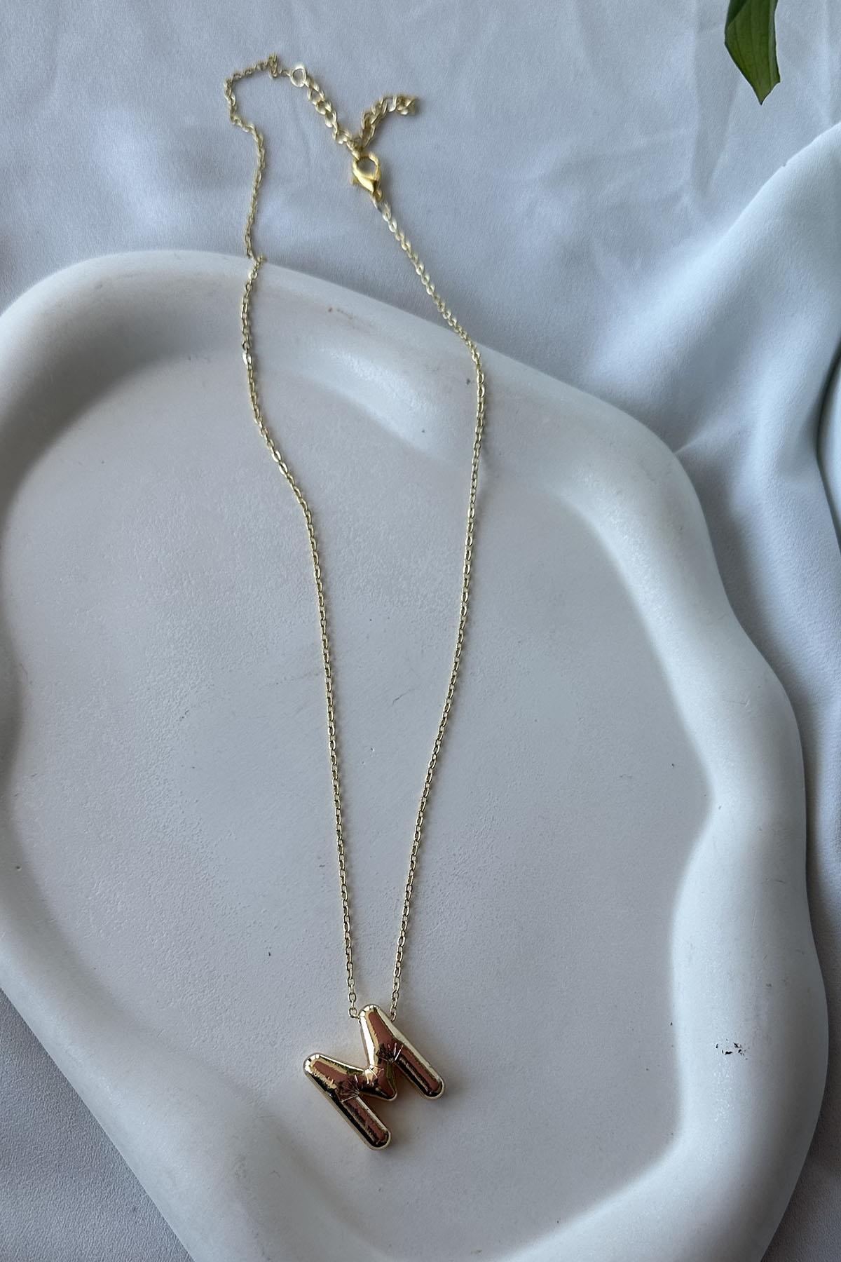 Takıştır Bijuteri Online | Altın Renk M Harf Balon Kolye