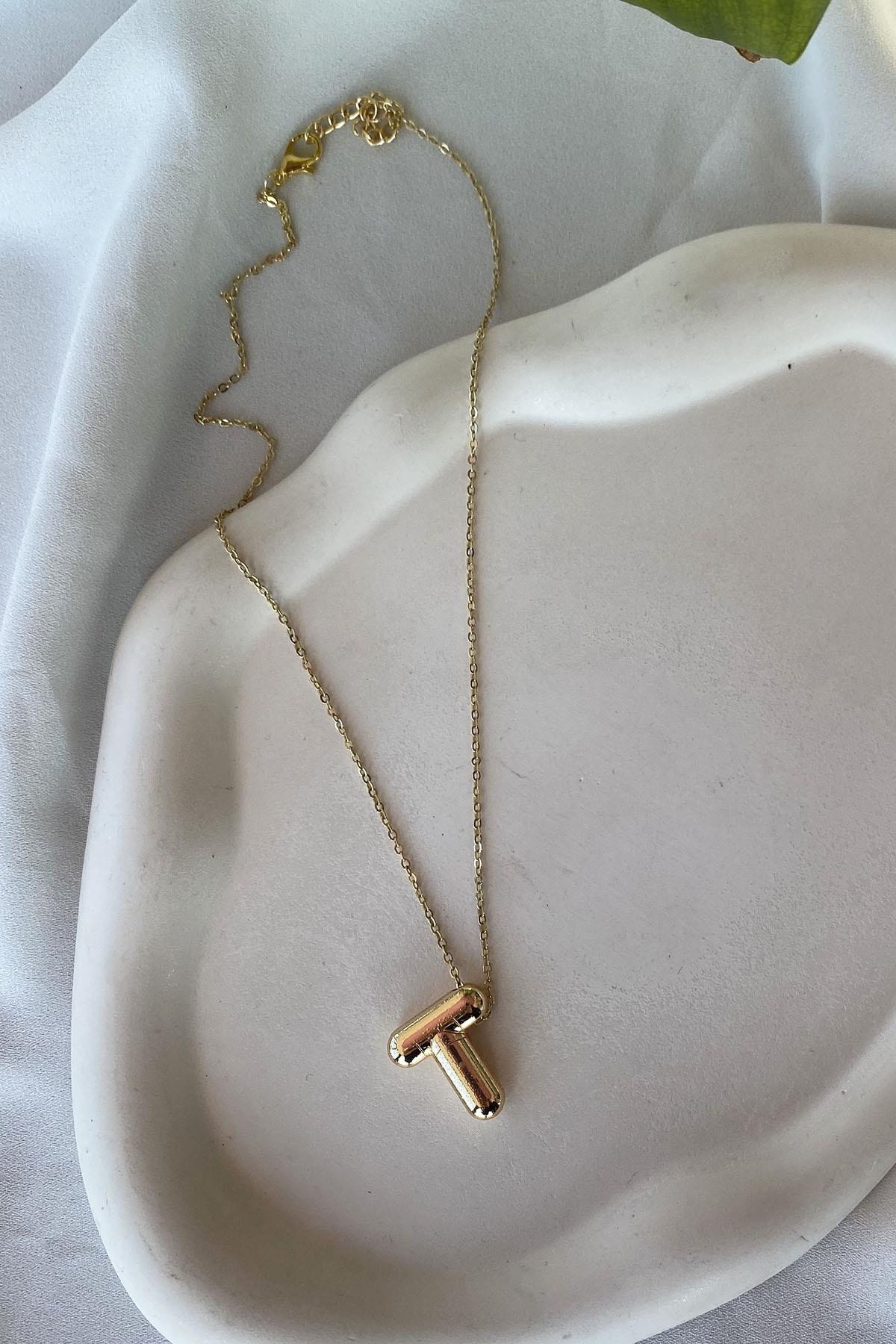 Takıştır Bijuteri Online | Altın Renk T Harf Balon Kolye