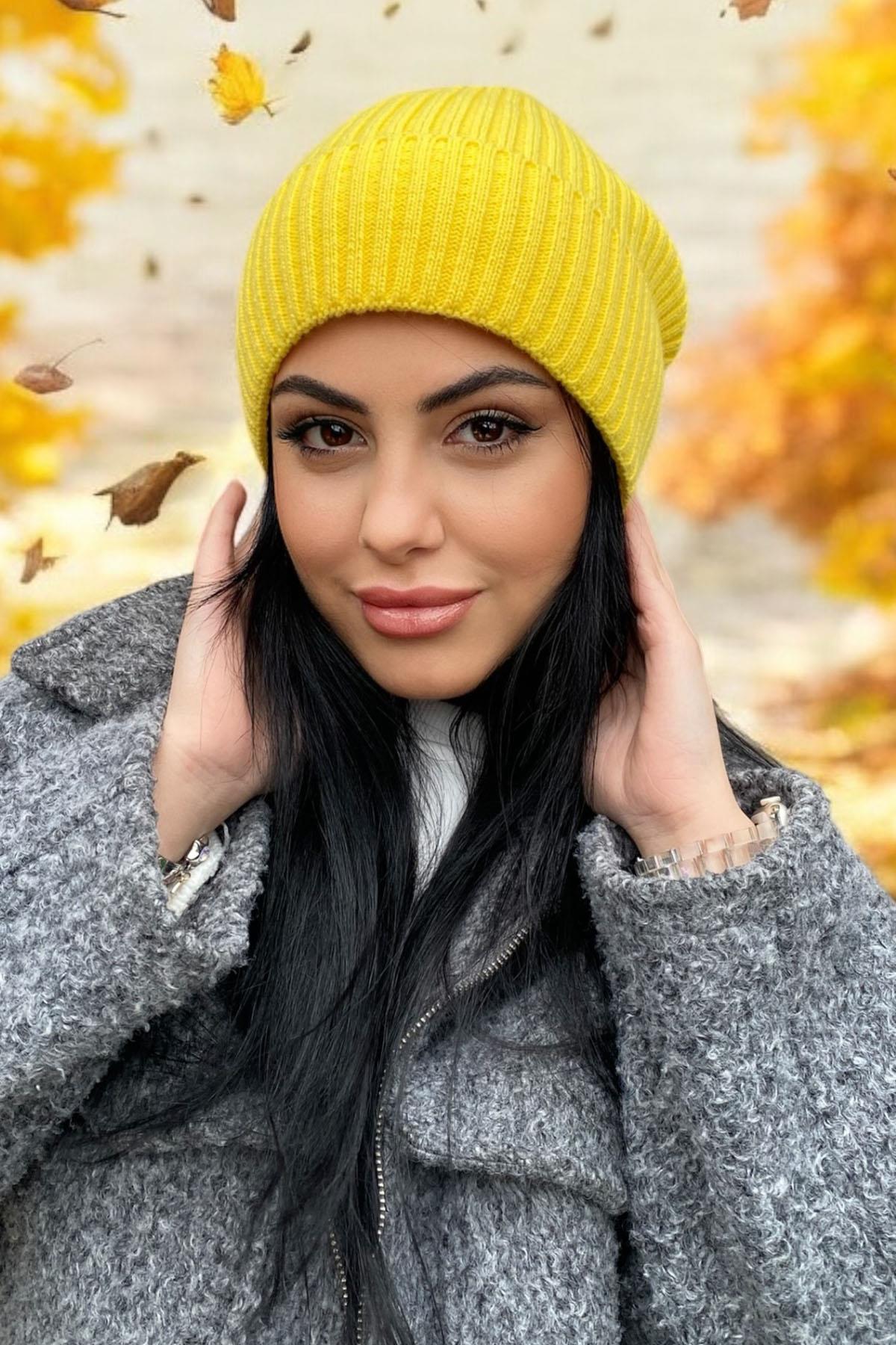 Takıştır Bijuteri Online | Sarı Renk Bere/ Şapka