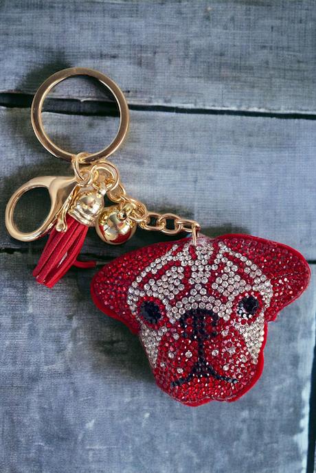 Takıştır Bijuteri Online | Kırmızı Renk Köpek Figürlü Taş Detaylı ... Takıştır Bijuteri Online | Kırmızı Renk Köpek Figürlü Taş Detaylı ...