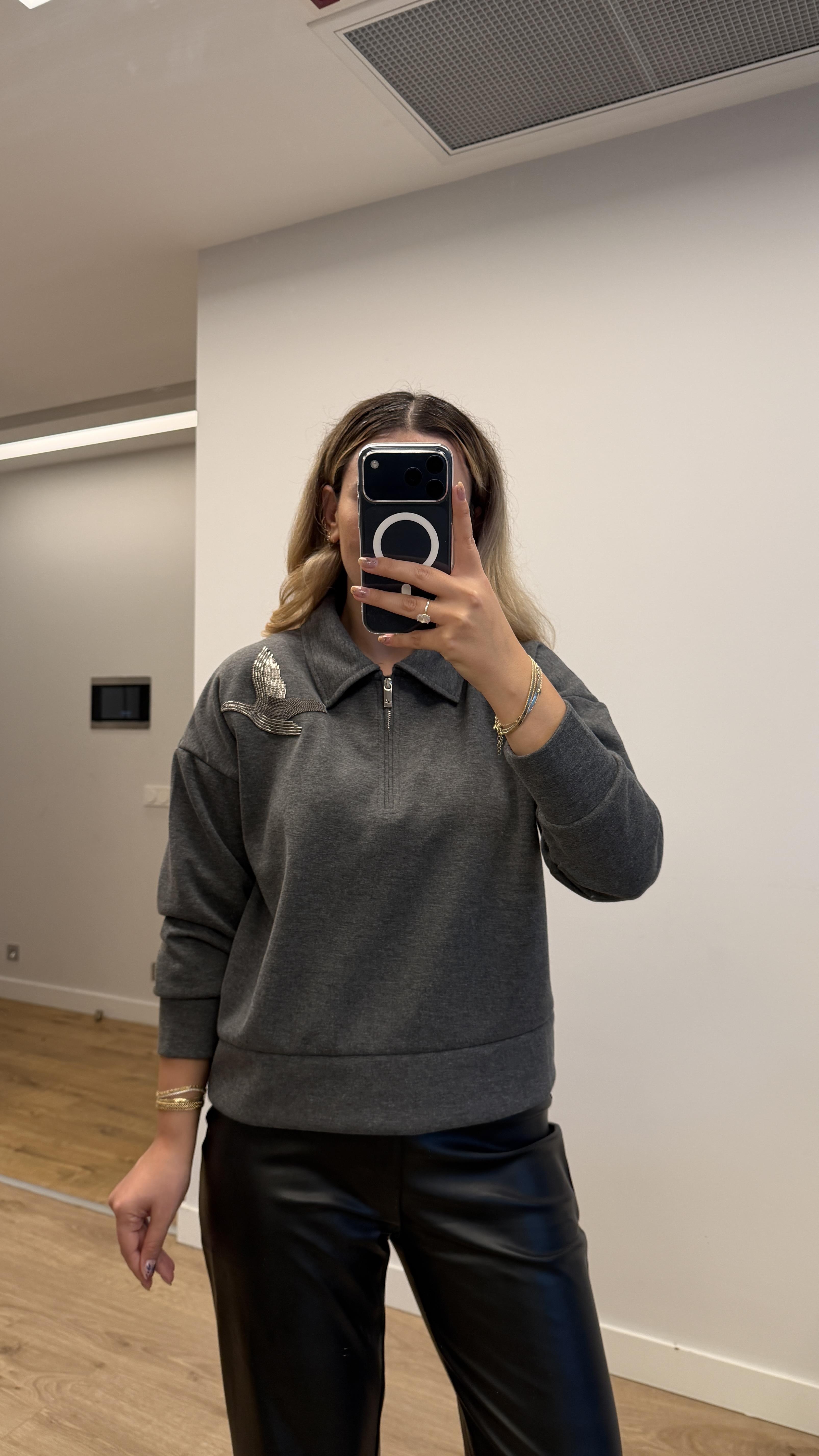 GRİ BONCUK İŞLEME SWEAT