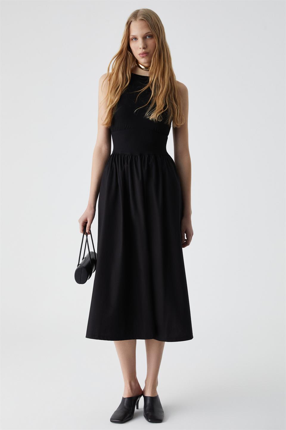 AIRE Kadın Bisiklet Yaka Kolsuz Astarlı Siyah Elbise