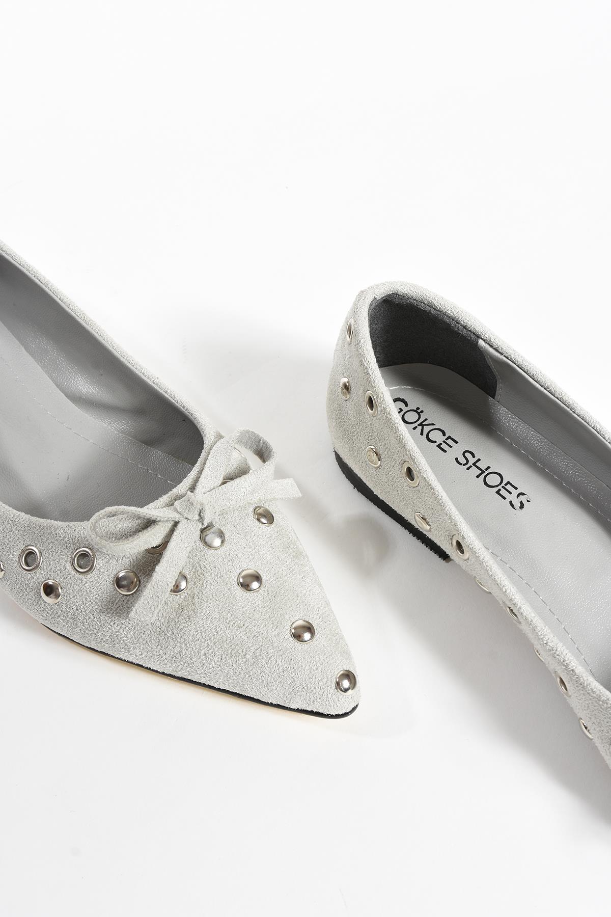 Peter Gri Zımbalı Fiyonk Detay Süet Kadın Babet