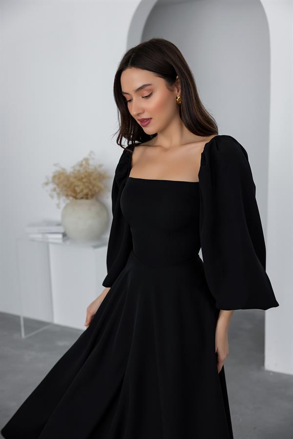Uzun Kollu Kloş Elbise - SİYAH