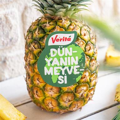 Verita Dalında Olgun Ananas, Adet | Dünyanın Meyvesi