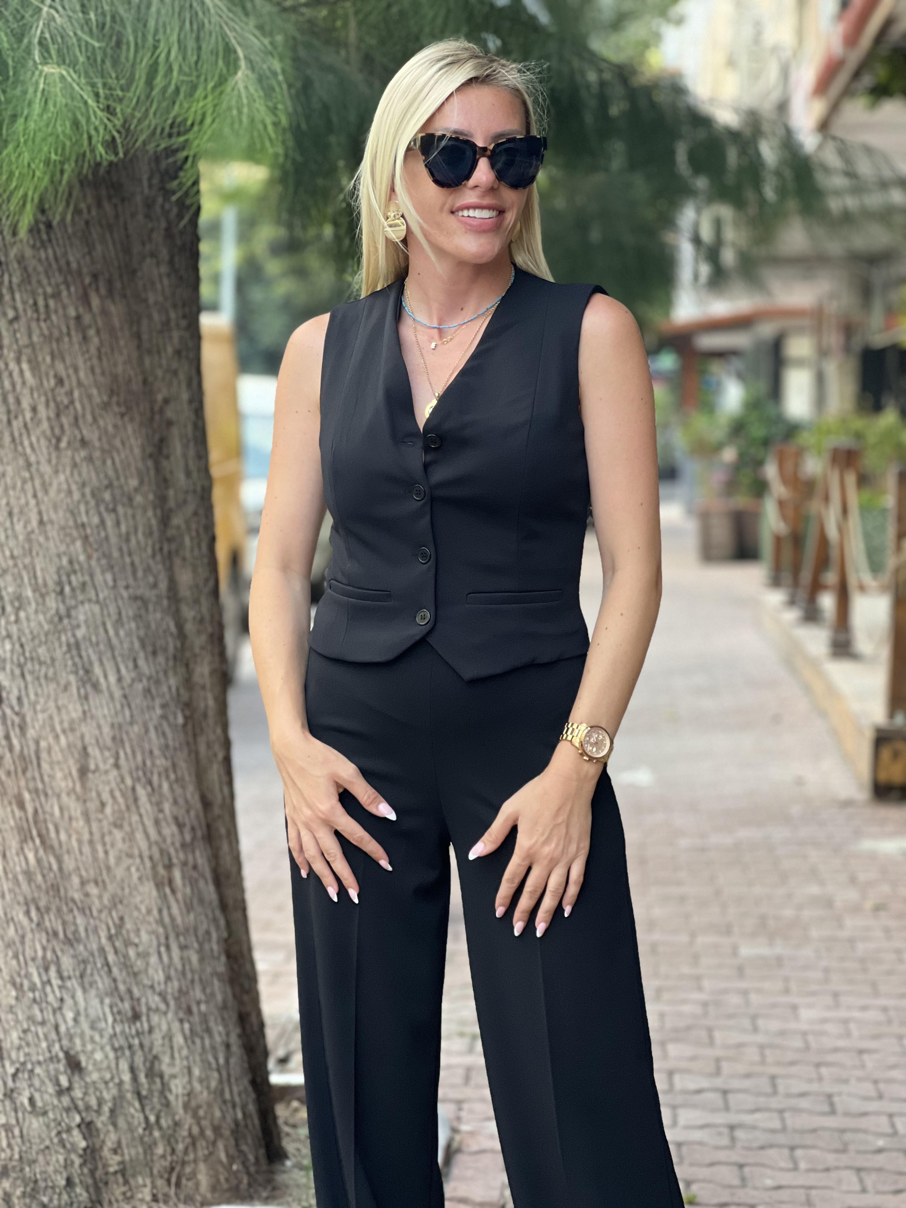 Bol pantolonlu yelekli takım