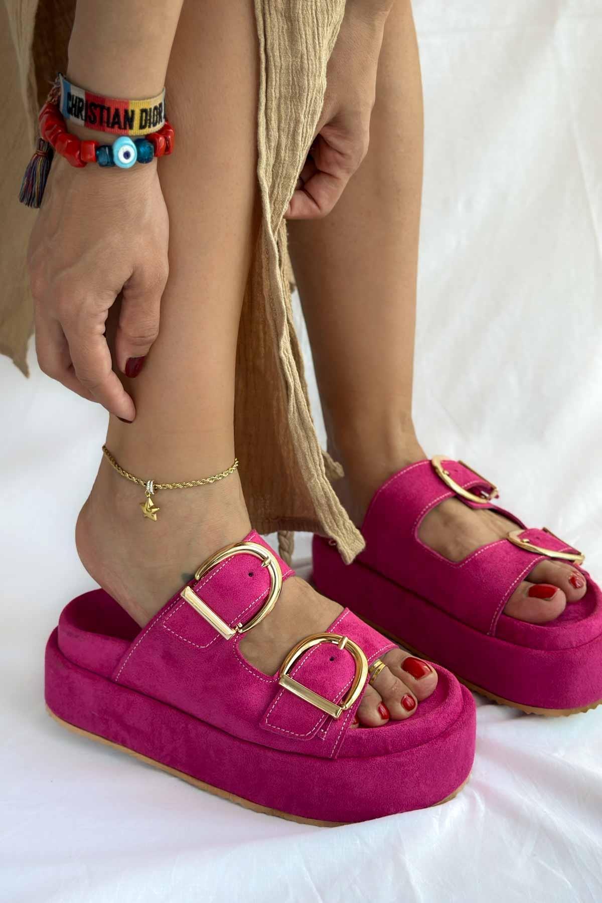 Giza Bej Süet Yüksek Dolgu Topuk Kadın Terlik