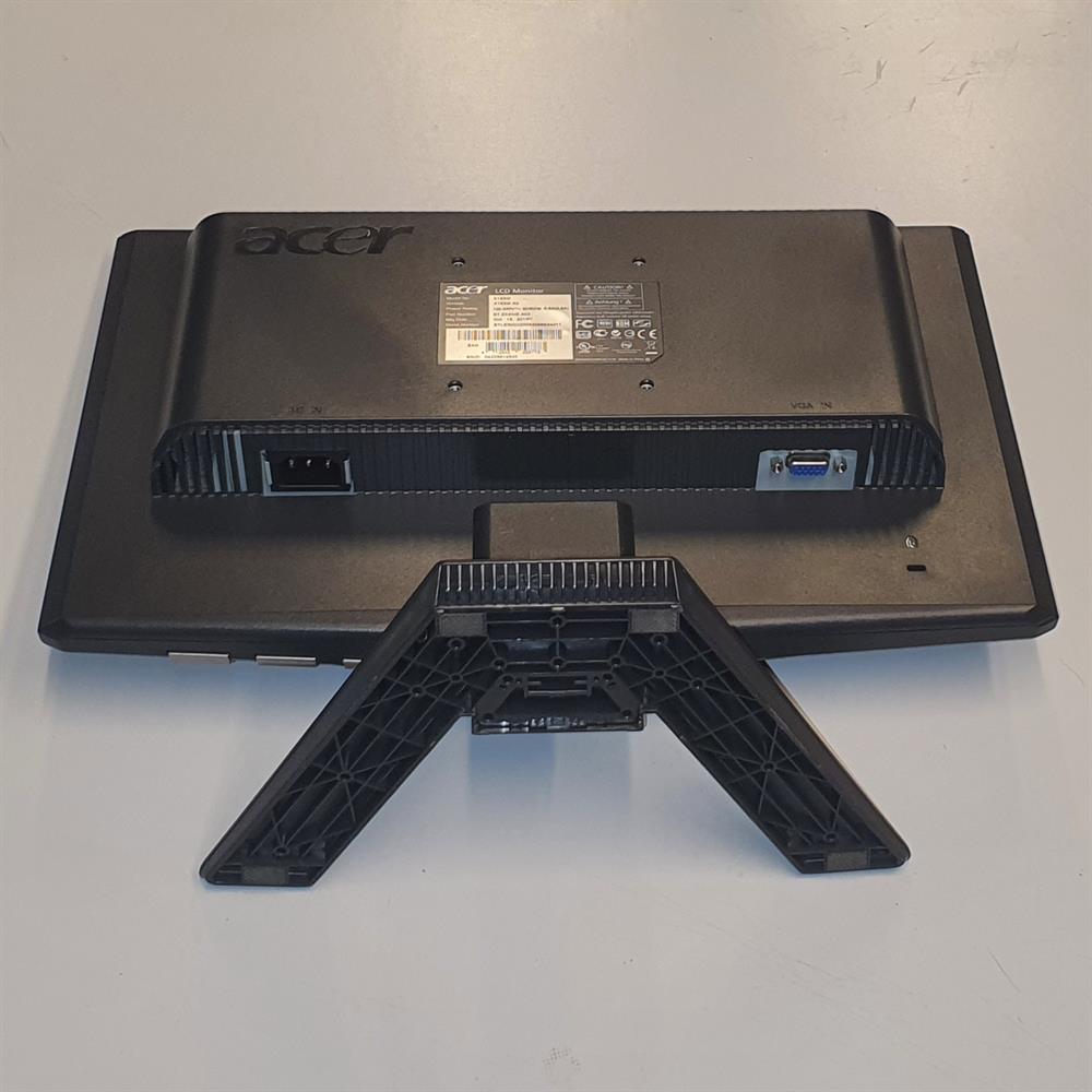Acer x163w 16 inç Lcd Geniş Ekran Monitör 2.El