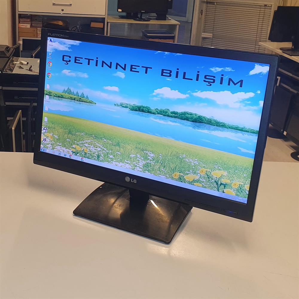 LG E2241S-BN 21.5 inç 5ms Wide Screen LED Monitör 2.El