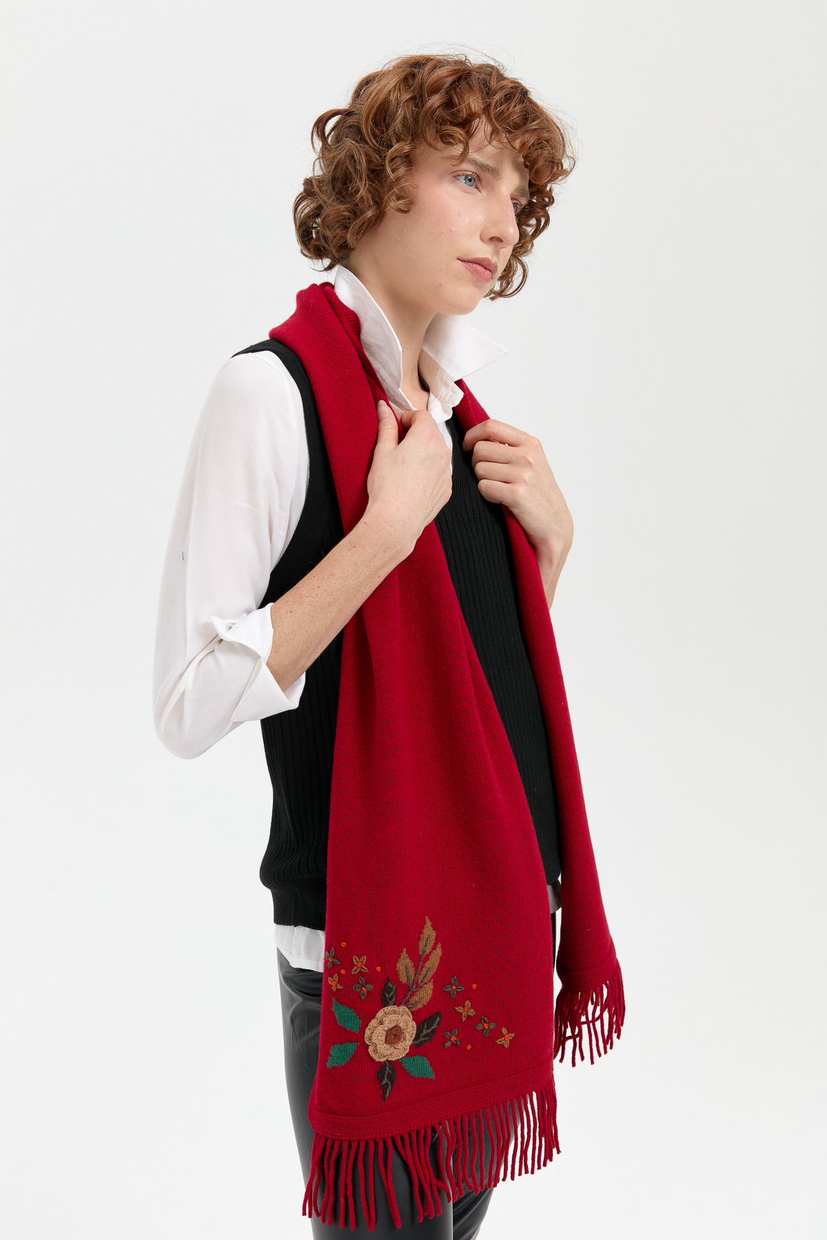 Embroidered wool scarf store