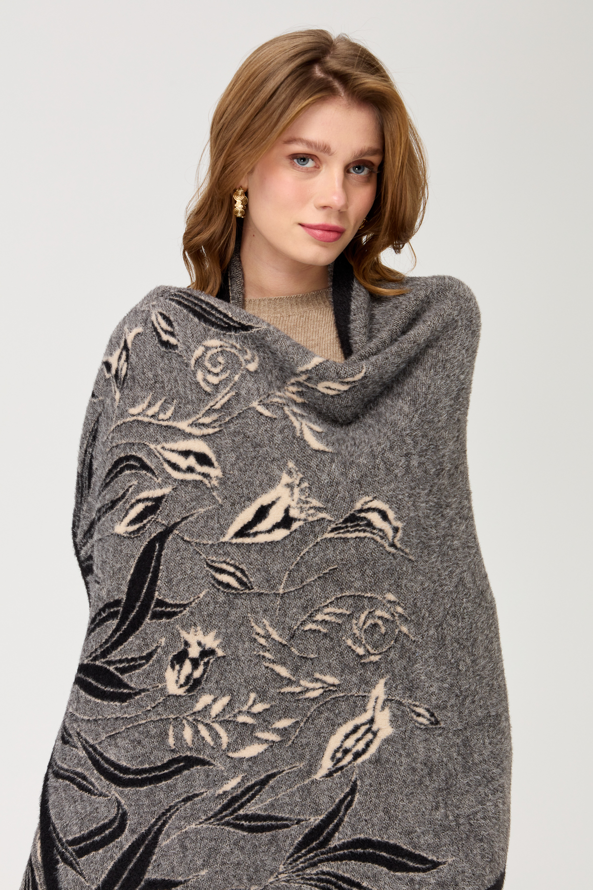 Kadın Triko Kenarı Linyum Çiçekli Afrodit Büyük Şal 01 DESEN TRİKO