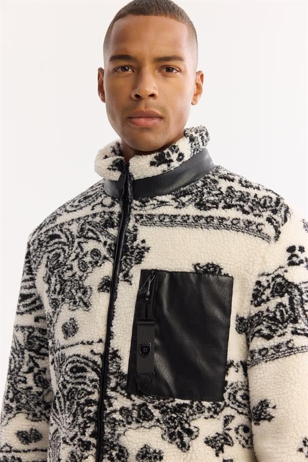 Beyaz Dik Yaka Peluş PU Detaylı Mont