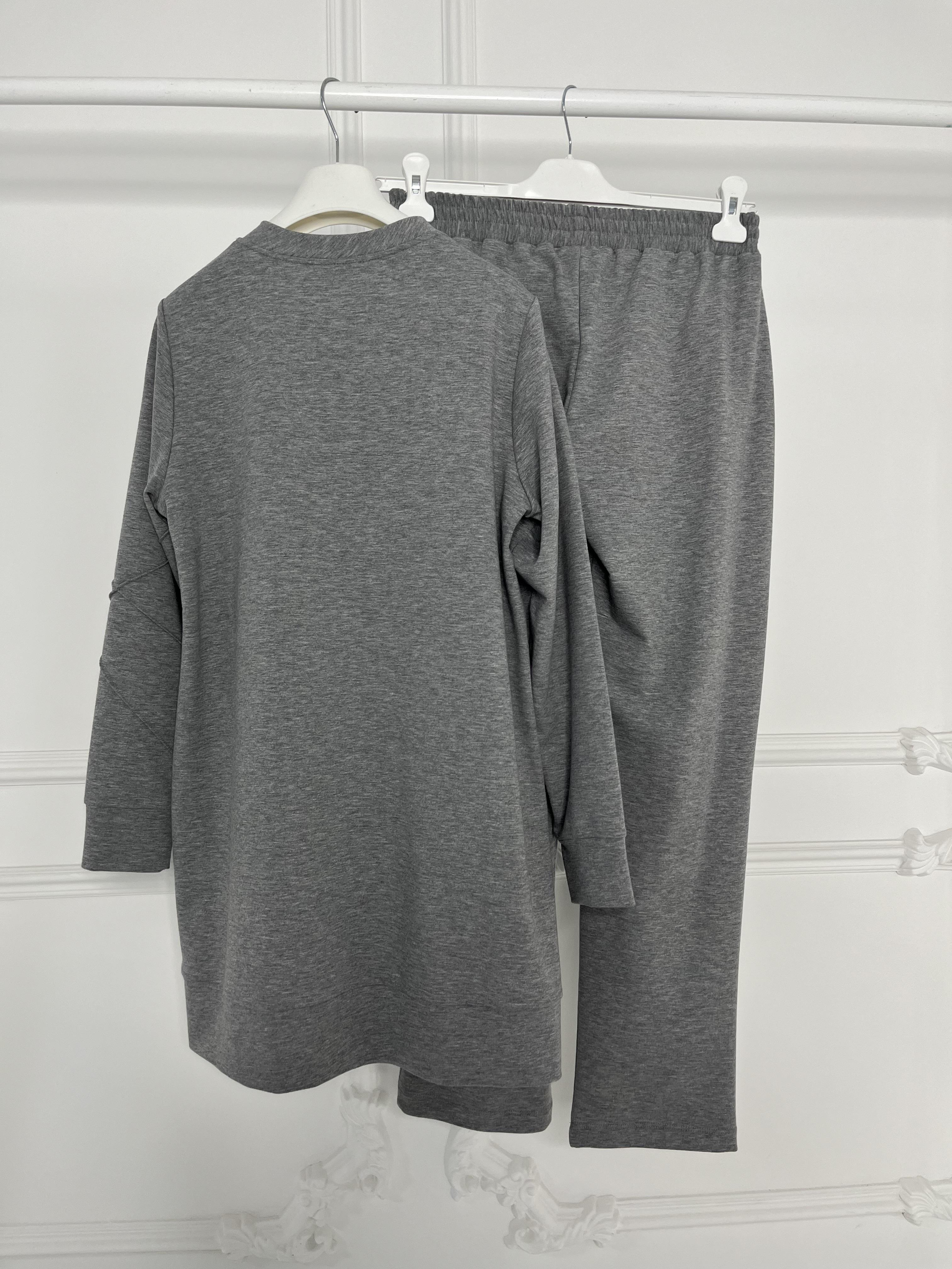 NERVÜR DETAYLI TAKIM | UYUMLU TAKIM KOLEKSİYONU | MOODBASIC