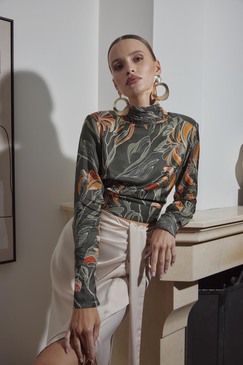 Dik Yaka Desenli Haki Kadın Bluz | Tuba Butik