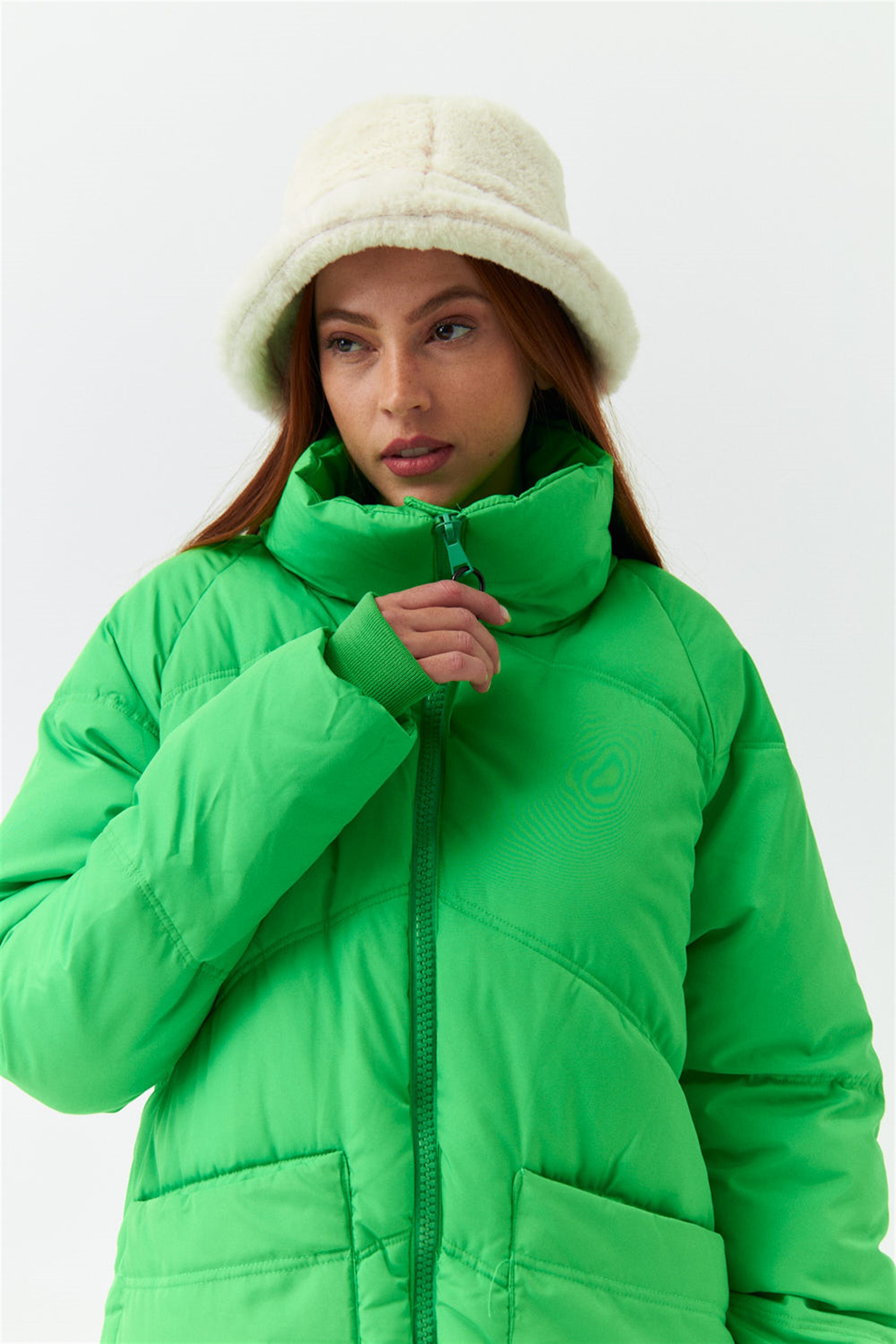 Yeşil Dik Yaka Uzun Şişme Kadın Mont - Tuba Butik