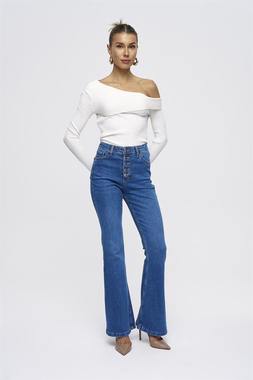 Button Detailed Flared Blue Women's Jeans | Tuba Boutique